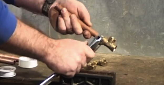 How To Join Copper Pipes Using A Compression Fitting - Able Skills News