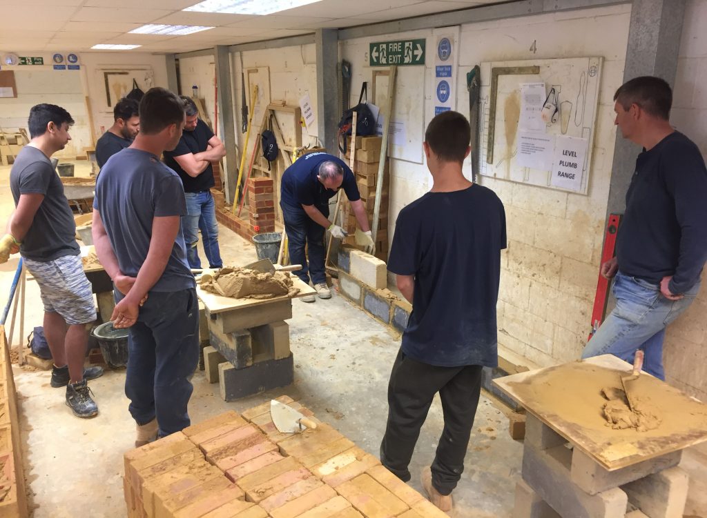 Bricklaying Courses - Pictured Instruction