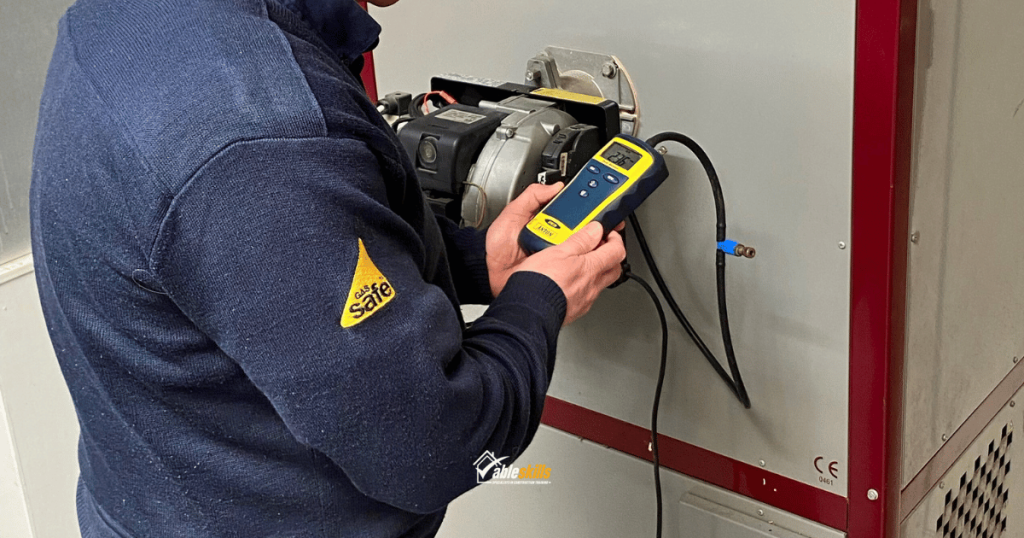 What is covered in the Commercial Gas Changeover course? | Able Skills